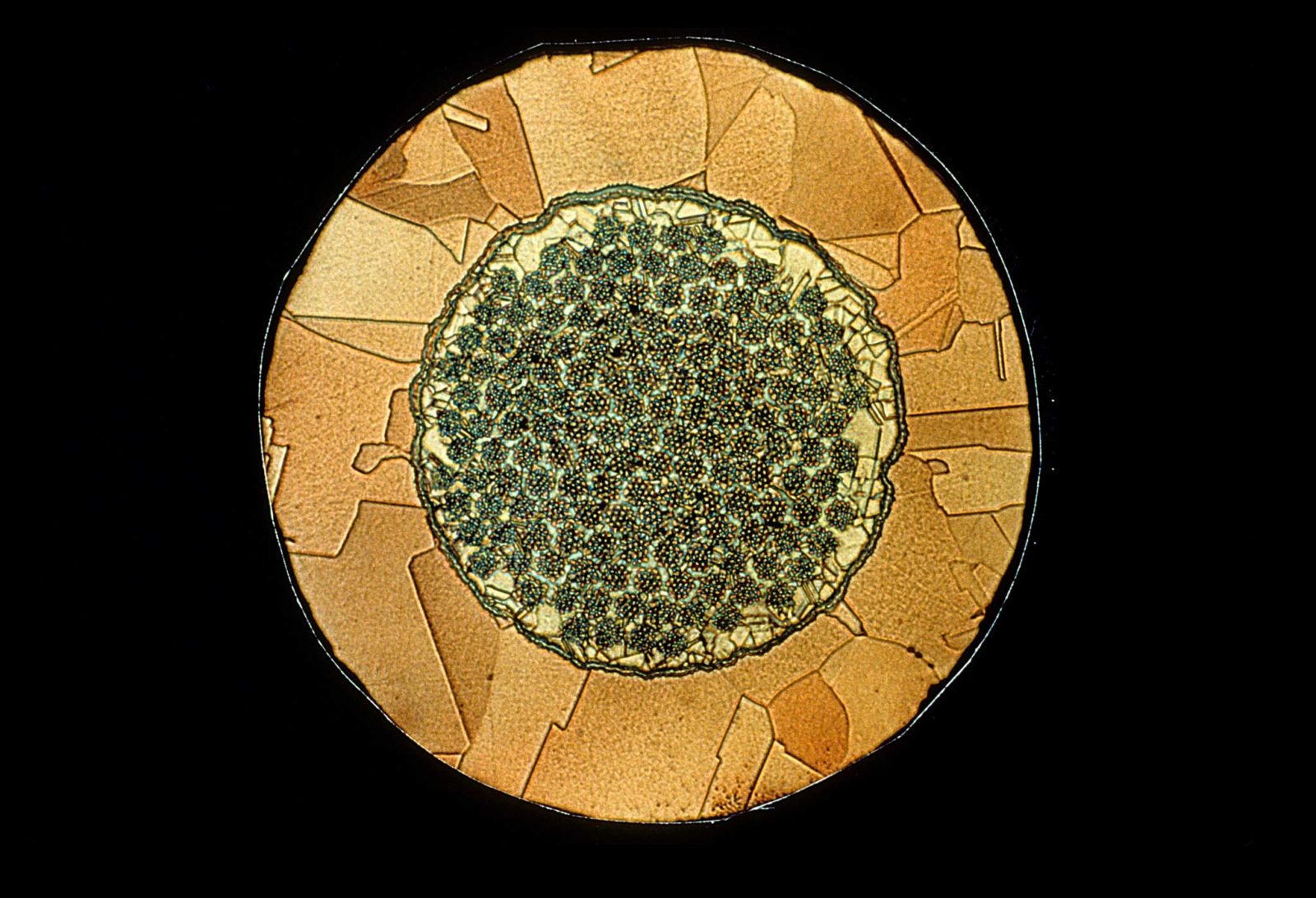 Superconductor containind bundles of Nb3Sn filaments in a copper matrix ...